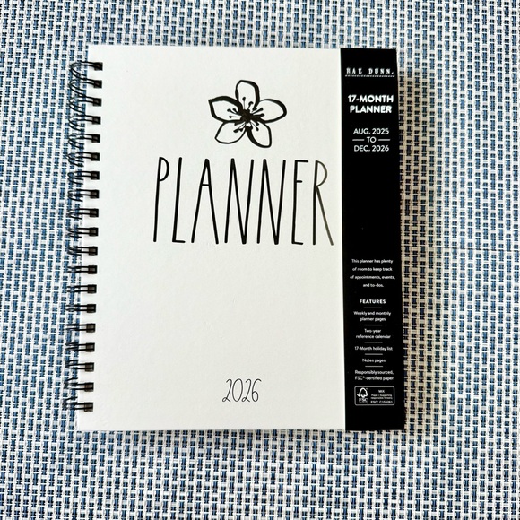 Rae Dunn | Other | Rae Dunn 226 Planner White Black Flower 7 Month ...
